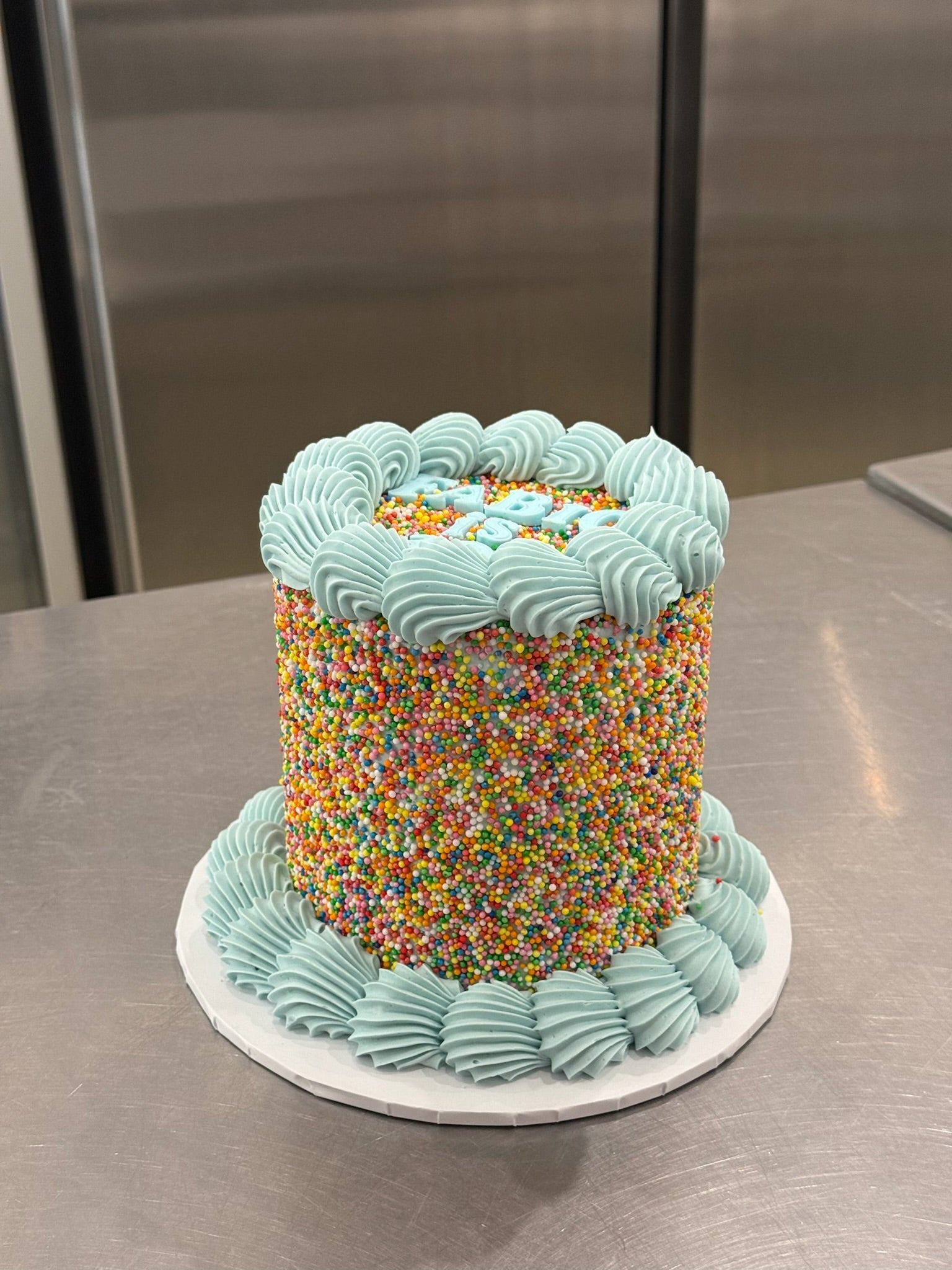 Vintage Sprinkle Cake – The Cake Club.